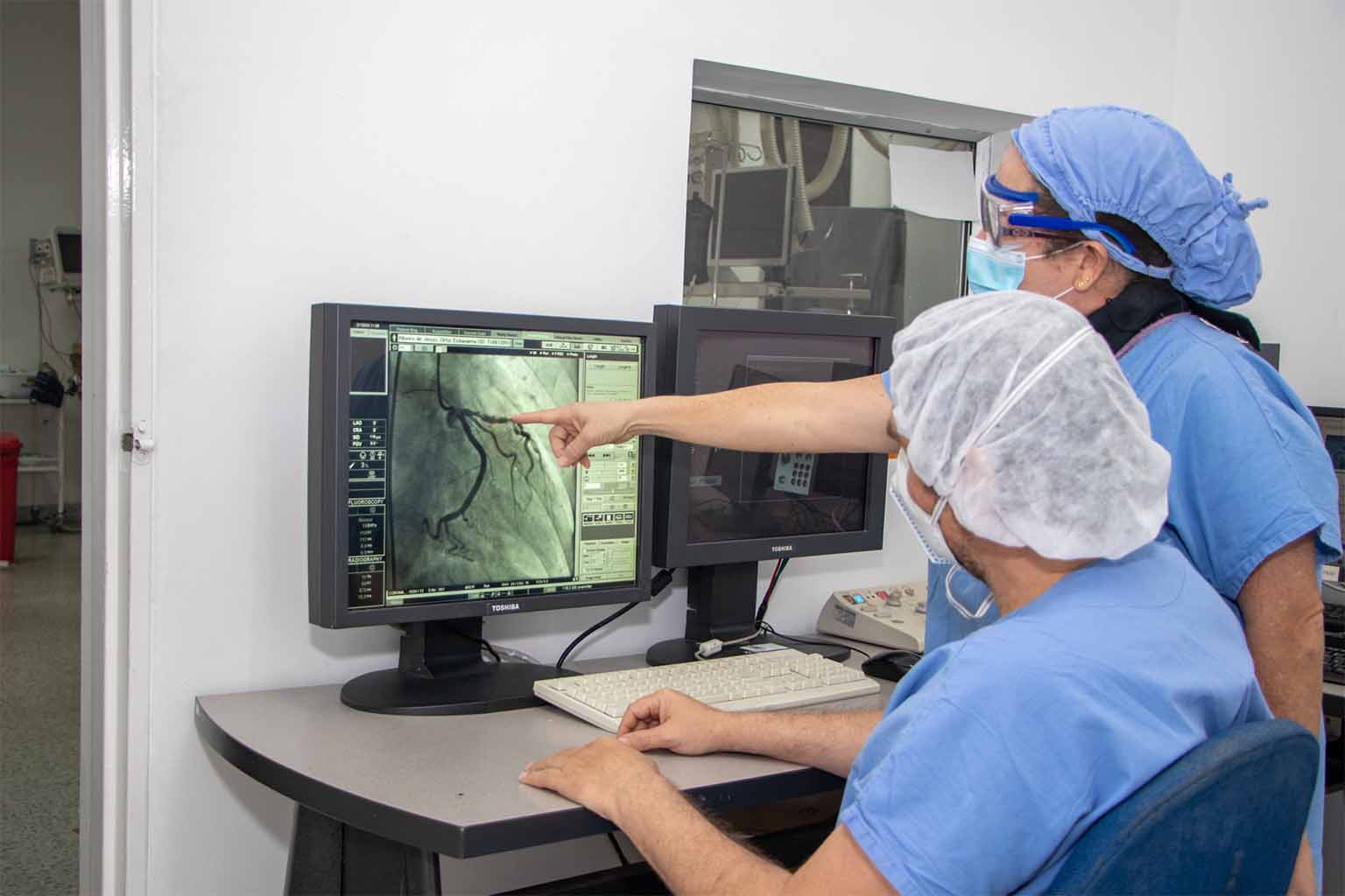 Cardiología Intervencionista y Electrofisiología en el Hospital Alma ...